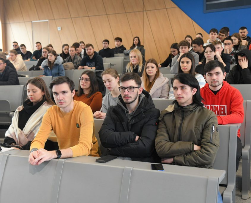 STUDENȚII FCIM-UTM, ÎNCURAJAȚI SĂ PERFORMEZE: AZI – LA STUDII, MÂINE ...