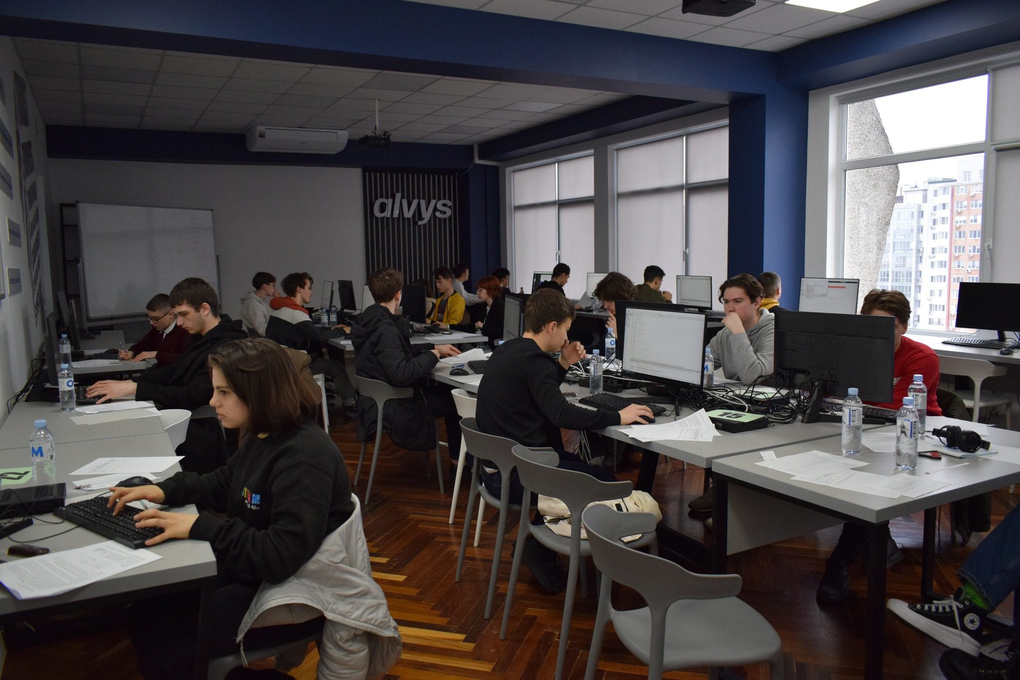 FCIM-UTM A CELEBRAT ÎNVINGĂTORII OLIMPIADEI REPUBLICANE DE INFORMATICĂ ...